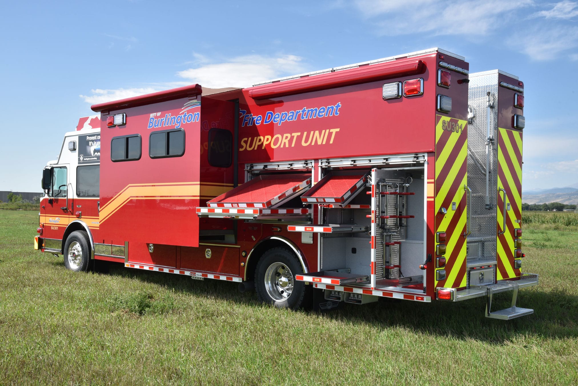 Burlington, ON Fire Department Mobile Command Center #986 - SVI Trucks